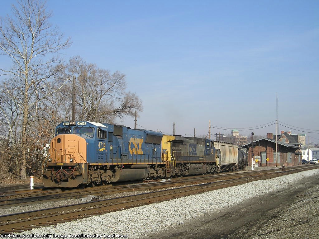 CSXT 4714 On CSX Q 360-10 Southbound